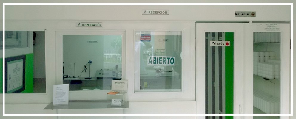 DROGUERÍA Y BOTICA SANTA CRUZ