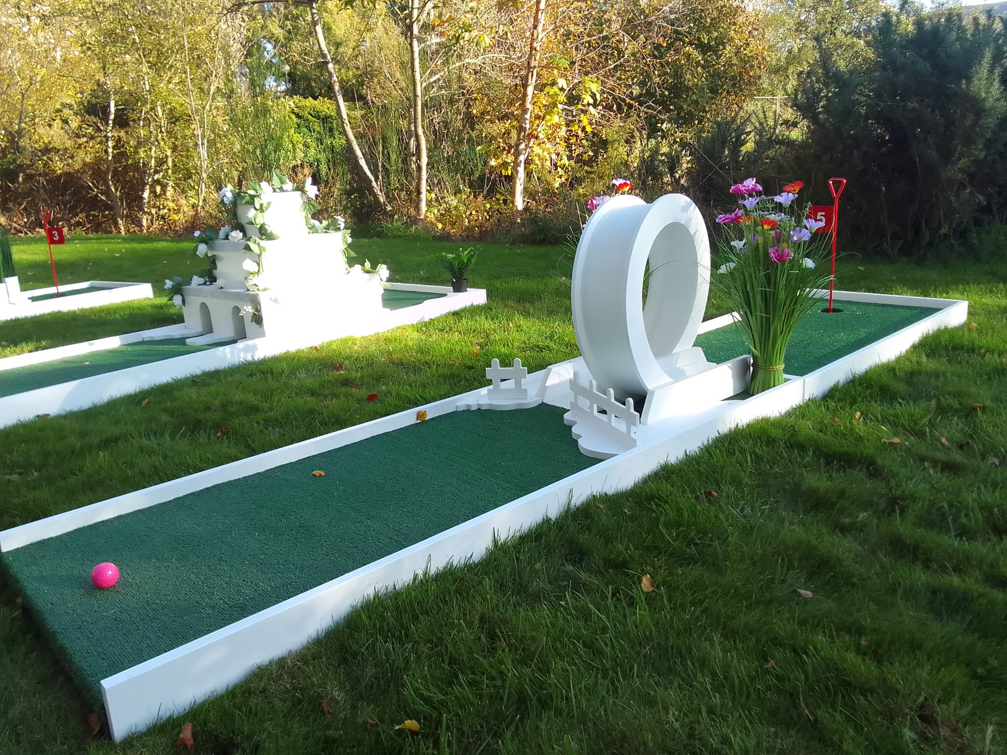 HOME [www.weddingminigolfhire.ie]