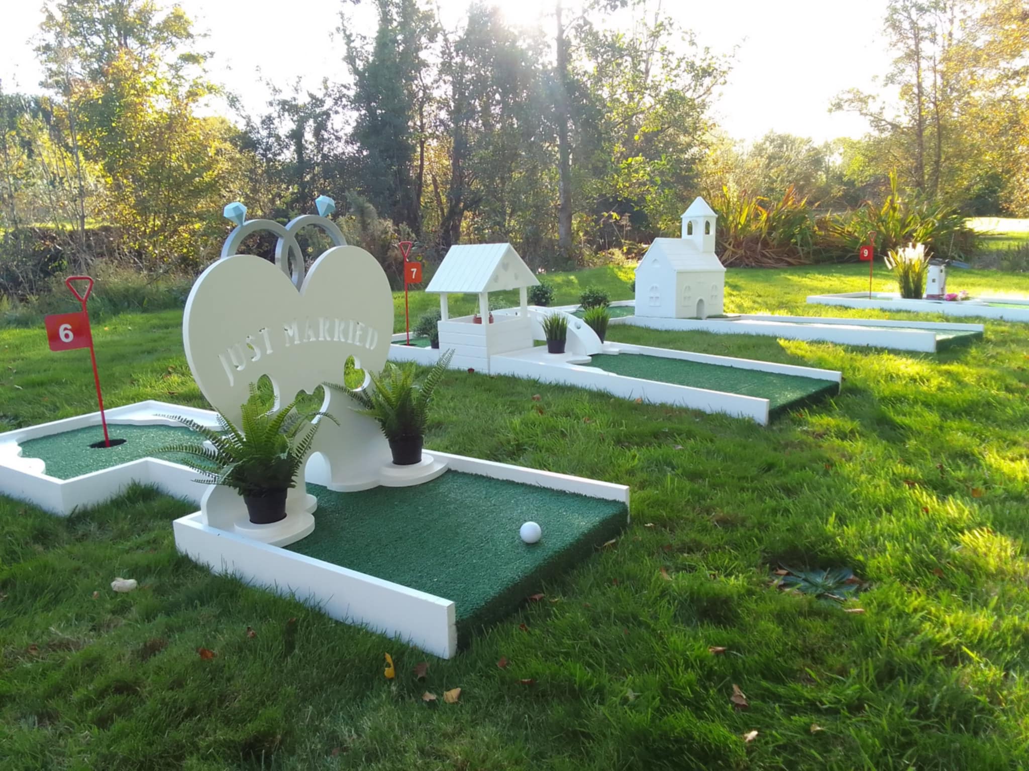 HOME [www.weddingminigolfhire.ie]