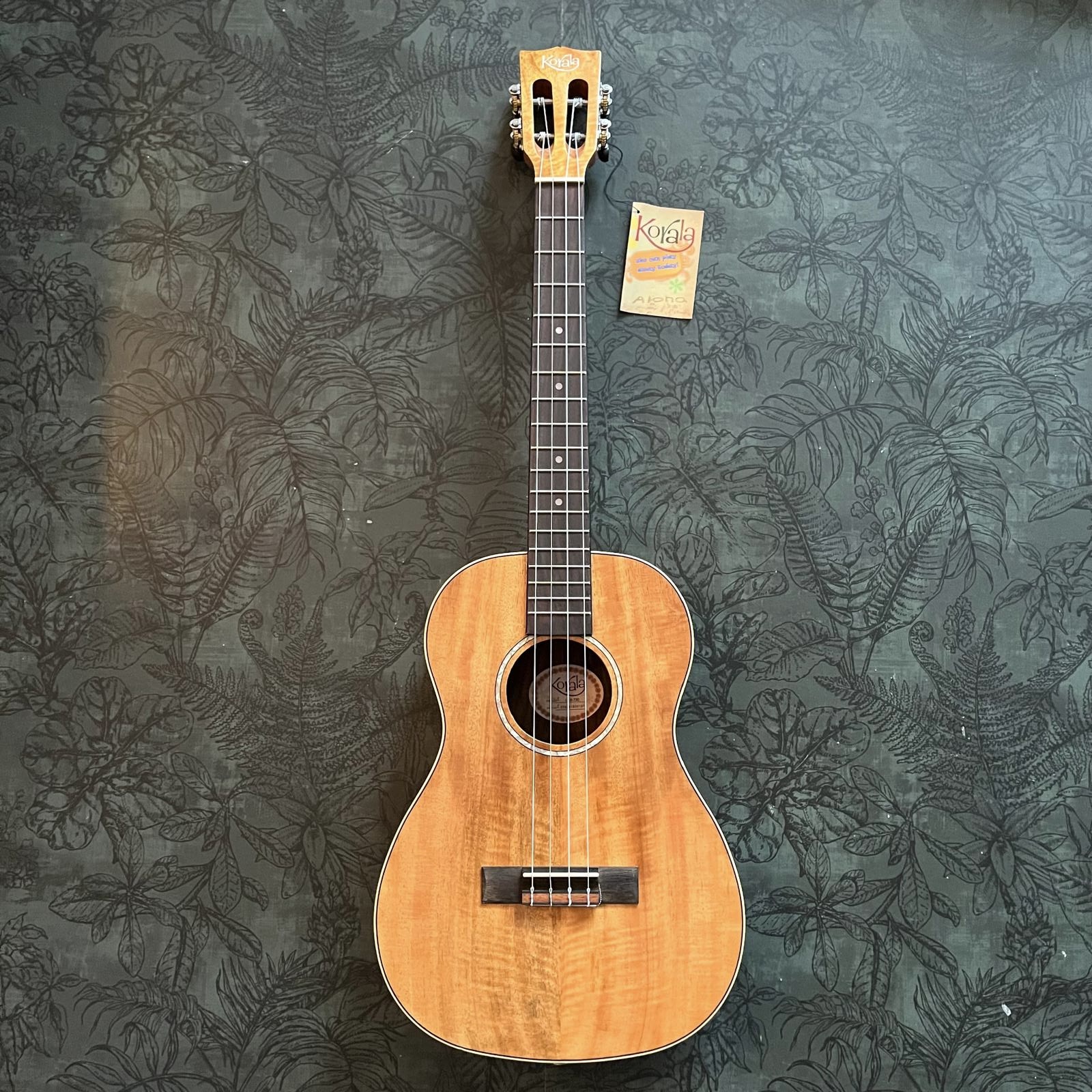 Mango bariton ukulele