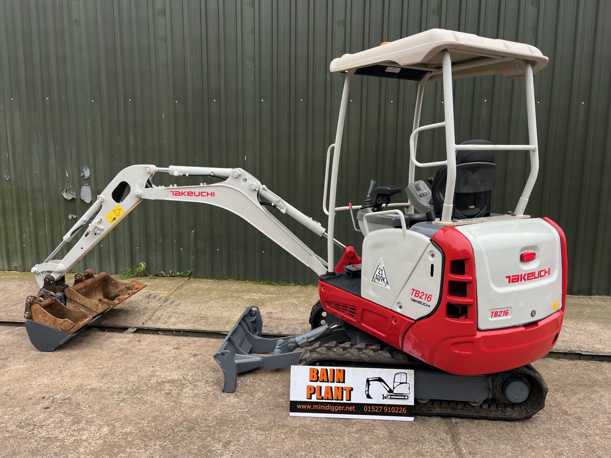 Used mini diggers for sale