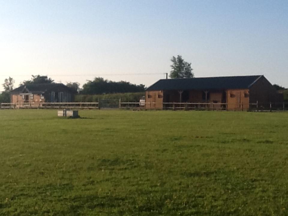 Home Page [www.cherryfieldsfarm.co.uk]